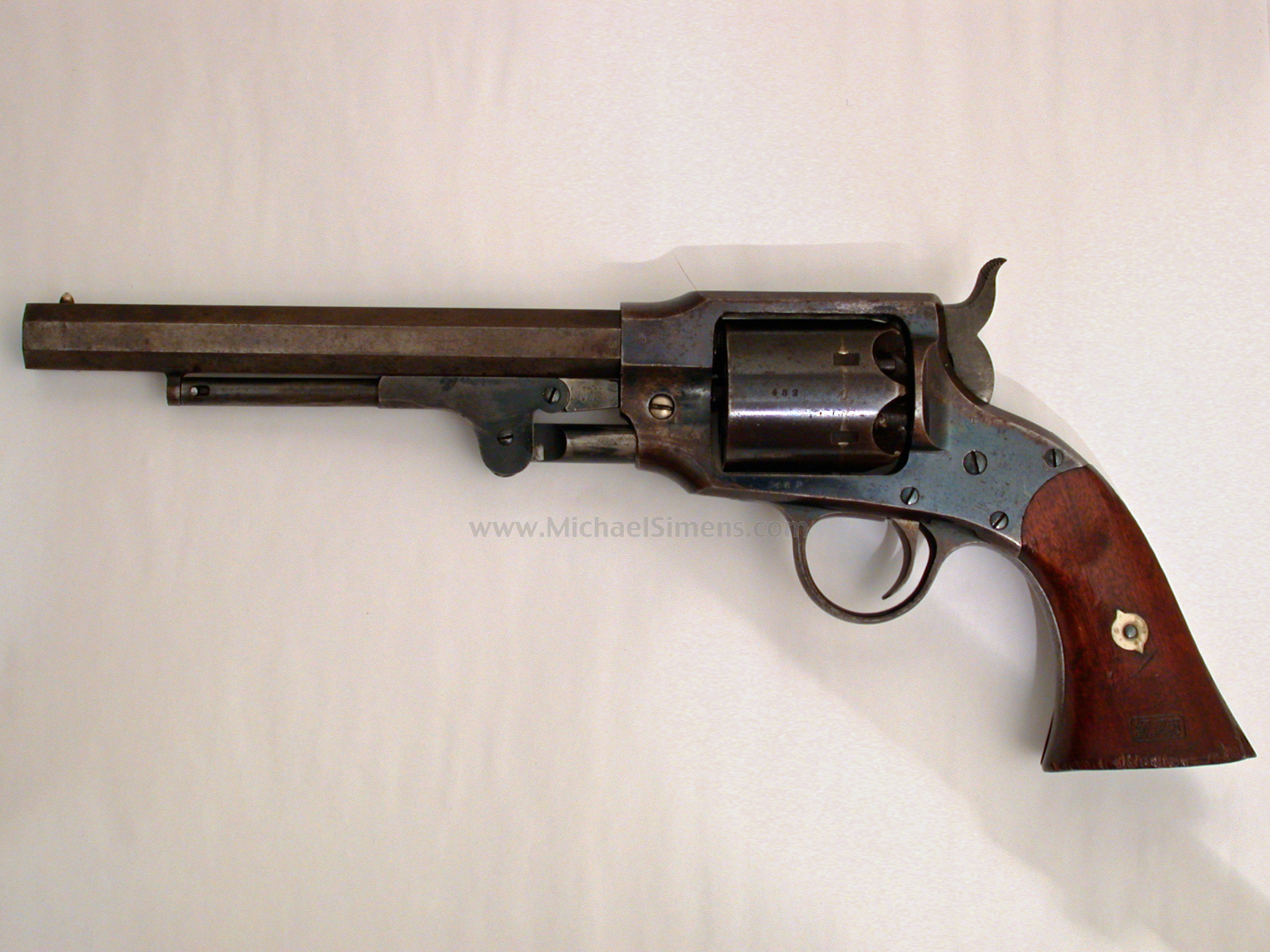 ROGER & SPENCER REVOLVER